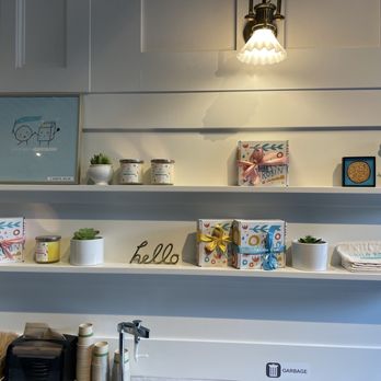 HELLO ROBIN - Updated March 2025 - 1179 Photos & 847 Reviews - 522 19th ...