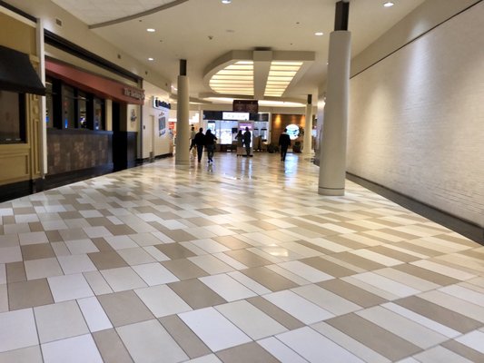 CROSSGATES MALL - 52 Photos & 100 Reviews - Shopping Centers - 1 ...