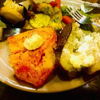 HENRY’S RESTAURANT - Updated January 2026 - 82 Photos & 141 Reviews ...