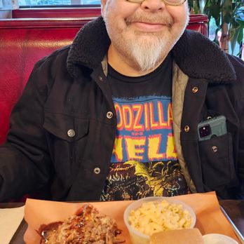 RED BEE BBQ - Updated January 2025 - 122 Photos & 368 Reviews - 750 ...
