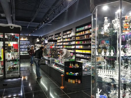 ROCK N ROLL IT SMOKE AND VAPE SHOP - 54 Photos & 32 Reviews - Tobacco ...