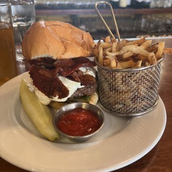 COWFISH - Updated June 2025 - 140 Photos & 177 Reviews - 148 Main St ...