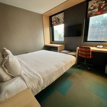 ALOFT LONG ISLAND CITY-MANHATTAN VIEW - Updated September 2025 - 286 ...