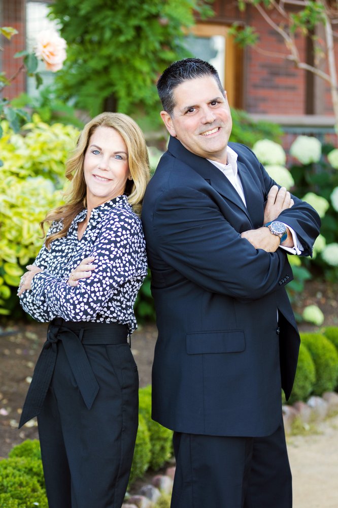 LESLIE MANZONE, REALTOR | THE MANZONE GROUP - COMPASS | NAPA - Updated ...