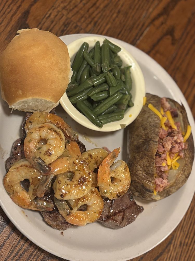 GRAND RIVER GRILL - Updated December 2025 - 201 Main St, Urich ...