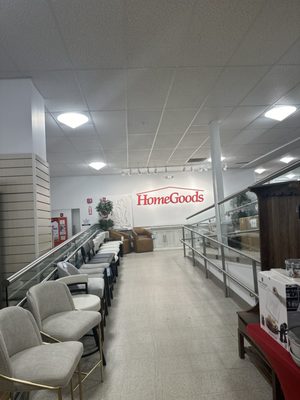 HOMEGOODS - Updated May 2025 - 46 Photos & 19 Reviews - 210 Needham St ...