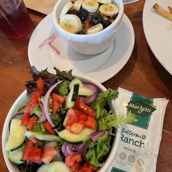 SASSAFRAS KITCHEN AND COFFEE BAR - Updated October 2025 - 18 Photos ...