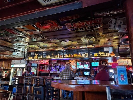 THE LAIR BAR AND GRILL - 100 Photos & 45 Reviews - 17720 SE Mcloughlin ...