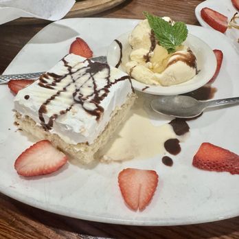 DOS SALSAS - GEORGETOWN - Updated October 2025 - 243 Photos & 580 ...