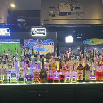 BOUT TIME PUB & GRUB - Updated October 2025 - 90 Photos & 67 Reviews ...