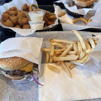 ATHENS BURGERS RESTAURANT - Updated August 2024 - 329 Photos & 647 ...