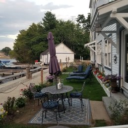 POINT BREEZE - Updated May 2025 - 133 Photos & 217 Reviews - 114 Point ...