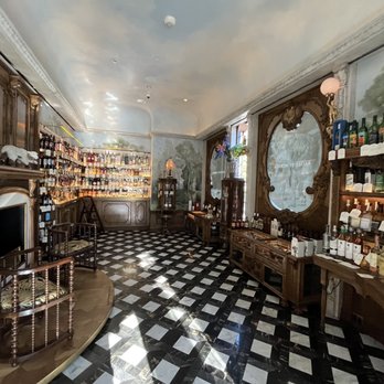 RAISED BY WOLVES - Updated November 2024 - 4112 Photos & 1983 Reviews ...