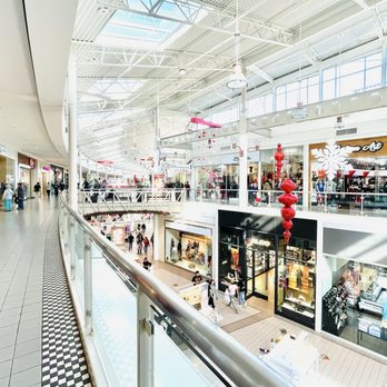 MAINPLACE MALL - Updated June 2025 - 1009 Photos & 242 Reviews - 2800 N ...