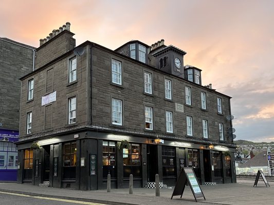 MOLLY MALONES - Updated June 2024 - 53 West Port, Dundee, United ...