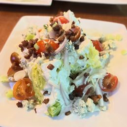 GRACE - Updated December 2025 - 180 Photos & 105 Reviews - 555 Dauphin ...