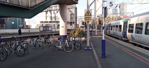 MANCHESTER OXFORD ROAD RAILWAY STATION - Updated July 2025 - 26 Photos ...