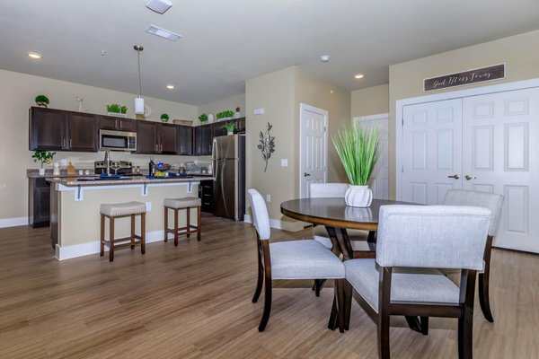 PRAIRIE GATE COMMUNITY - Updated August 2024 - 80 Photos - 3951 Dechman ...