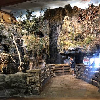 BASS PRO SHOPS - Updated September 2025 - 473 Photos & 198 Reviews - 1 ...