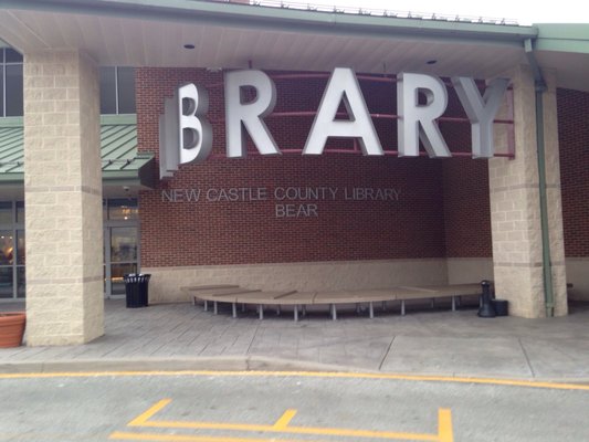 BEAR LIBRARY - Updated December 2025 - 21 Photos - 101 Governors Pl ...