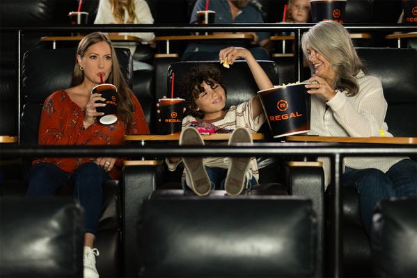 REGAL OAKMONT - Updated December 2025 - 151 Photos & 79 Reviews - 4801 Cortez Rd W, Bradenton ...