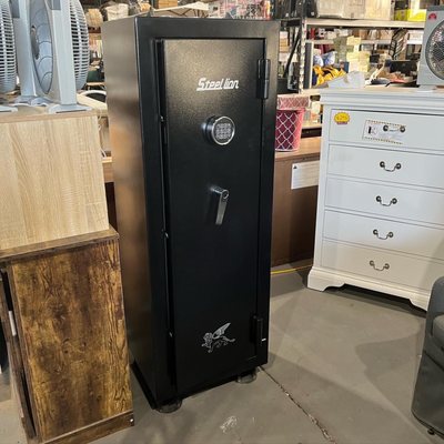 LIQUIDATION OUTLET BAKERSFIELD - Updated December 2025 - 24 Photos ...