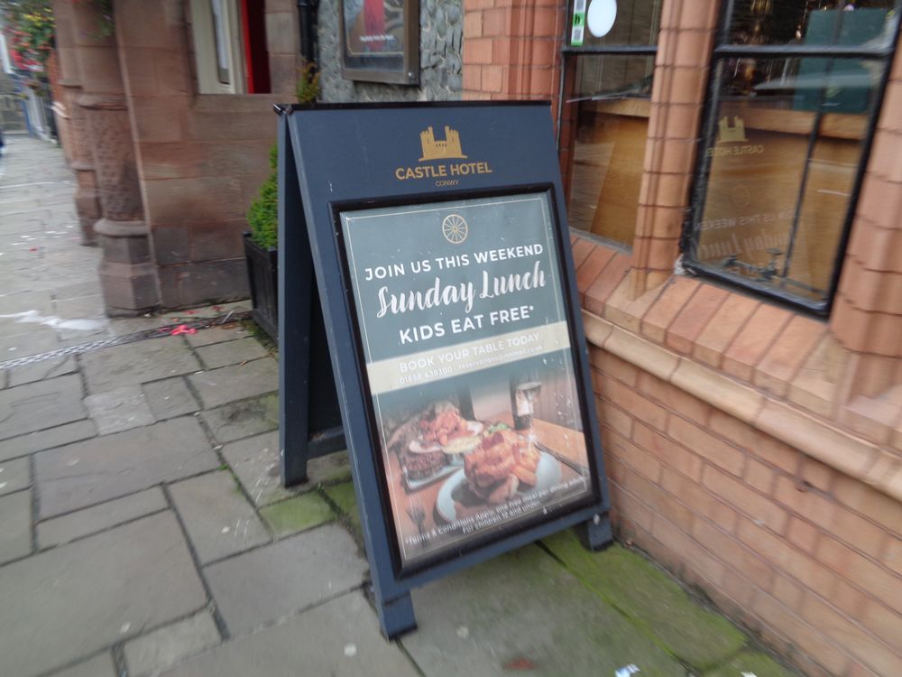 CASTLE HOTEL - Updated September 2025 - 17 Reviews - High Street, Conwy ...