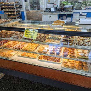 SUPERIOR BAKERY - Updated March 2025 - 197 Photos & 337 Reviews - 2433 ...