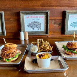 BACKWOODS BURGERS - Updated October 2025 - 360 Photos & 448 Reviews ...