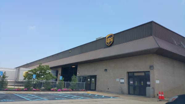 UPS CUSTOMER CENTER - Updated June 2026 - 67 Reviews - 300 Oak St ...