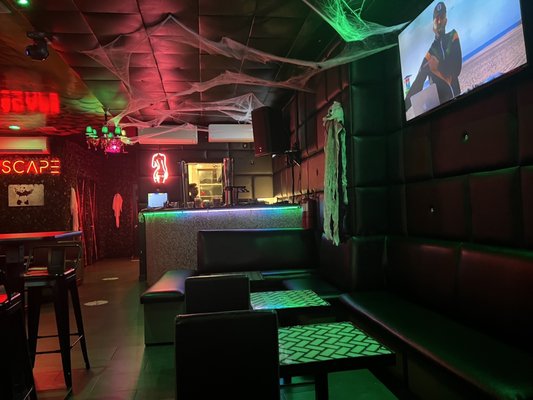 XSCAPE - Updated December 2025 - 41 Photos & 39 Reviews - 12710 Liberty ...