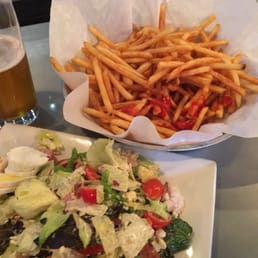 COMMONWEALTH - Updated September 2024 - 783 Photos & 1175 Reviews ...