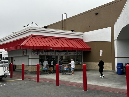 COSTCO FOOD COURT - Updated January 2026 - 137 Photos & 44 Reviews ...