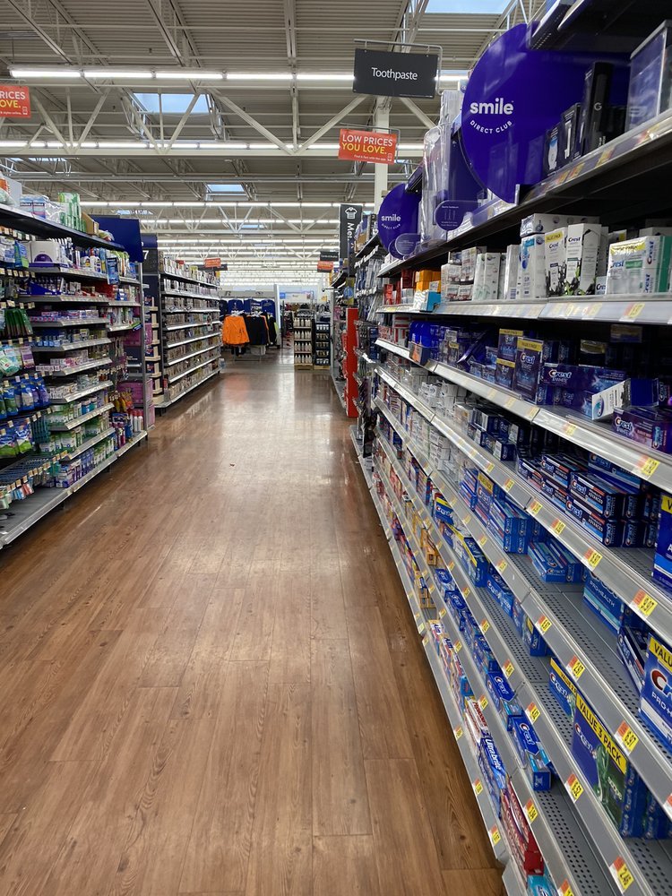WALMART SUPERCENTER - Updated August 2024 - 19 Photos - 3763 I-75 ...
