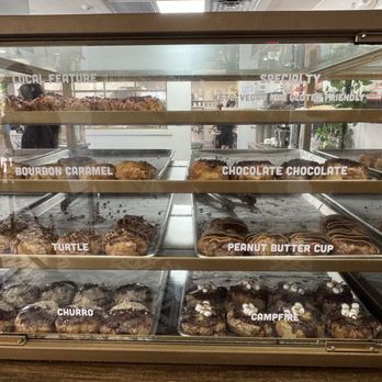 PARLOR DOUGHNUTS - Updated November 2025 - 186 Photos & 128 Reviews - 521 South Gulfview Blvd ...