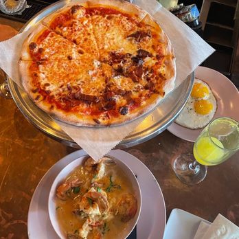 SIMONE ON SUNSET - Updated December 2024 - 390 Photos & 406 Reviews ...