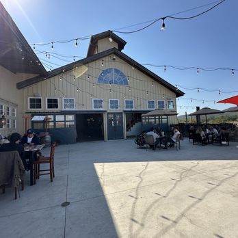BARREL OAK WINERY & BREWERY - Updated August 2025 - 731 Photos & 679 ...