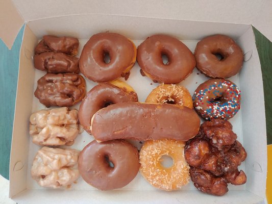 DUTCH DONUT FACTORY - Updated July 2024 - 188 Photos & 221 Reviews ...