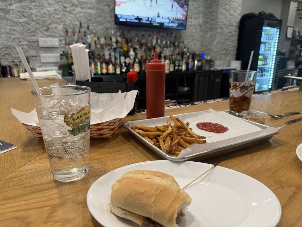SIPS SPORTS BAR - Updated December 2025 - 180 Watertown Rd, Thomaston ...