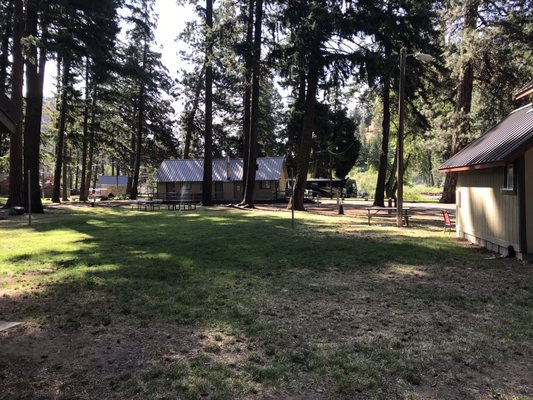 SQUAW ROCK RESORT & RV PARK - 33 Photos - 15070 State Rt 410, Naches ...