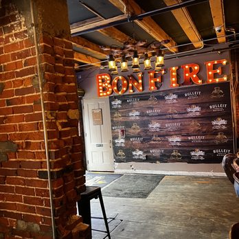 BONFIRE COUNTRY BAR - Updated January 2026 - 103 Photos & 150 Reviews ...