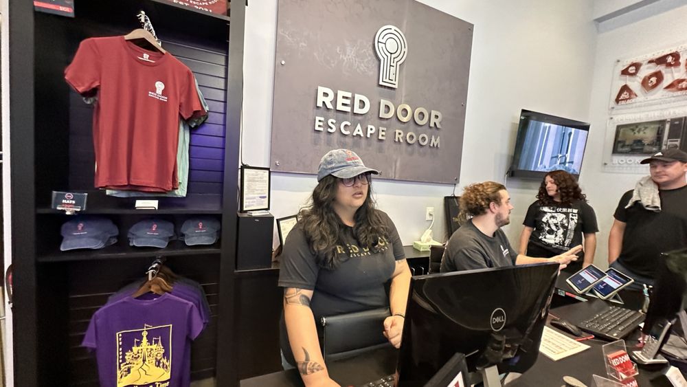 RED DOOR ESCAPE ROOM - Updated December 2025 - 55 Photos & 109 Reviews ...