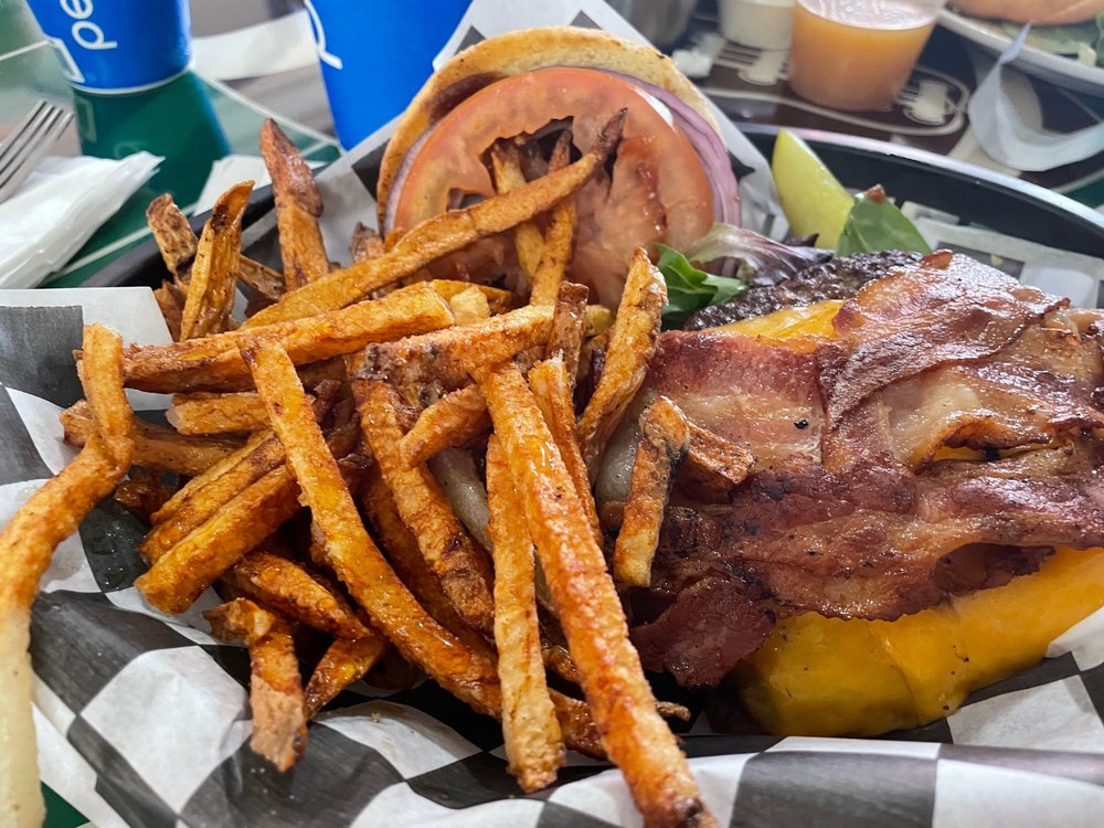 LAKE VARSITY DINER - Updated April 2025 - 37 Photos & 39 Reviews ...