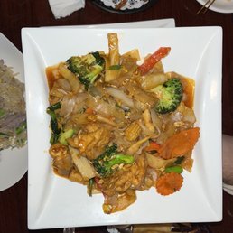 MONTIEN THAI RESTAURANT - Updated October 2025 - 539 Photos & 531 ...