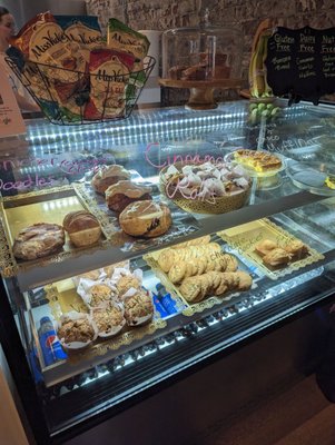 JAMIE’S EATS & SWEETS - 15 Photos - 50 W Broad St, Cookeville ...