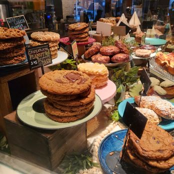 BEATRIX - Updated June 2024 - 3034 Photos & 2499 Reviews - 519 N Clark ...