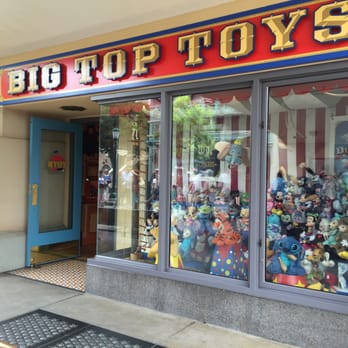 BIG TOP TOYS - Updated December 2025 - 23 Photos - Disney California ...