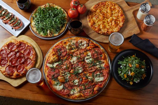 MOE’S KITCHEN & BAR - ISSAQUAH - Updated June 2025 - 16 Photos - 2115 ...