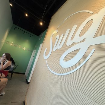 SWIG - Updated October 2025 - 84 Photos & 41 Reviews - 7170 S Rainbow ...