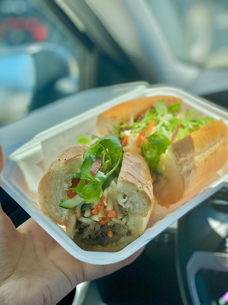 SIERRA DELI & MARKET - Updated November 2024 - 210 Photos & 452 Reviews ...